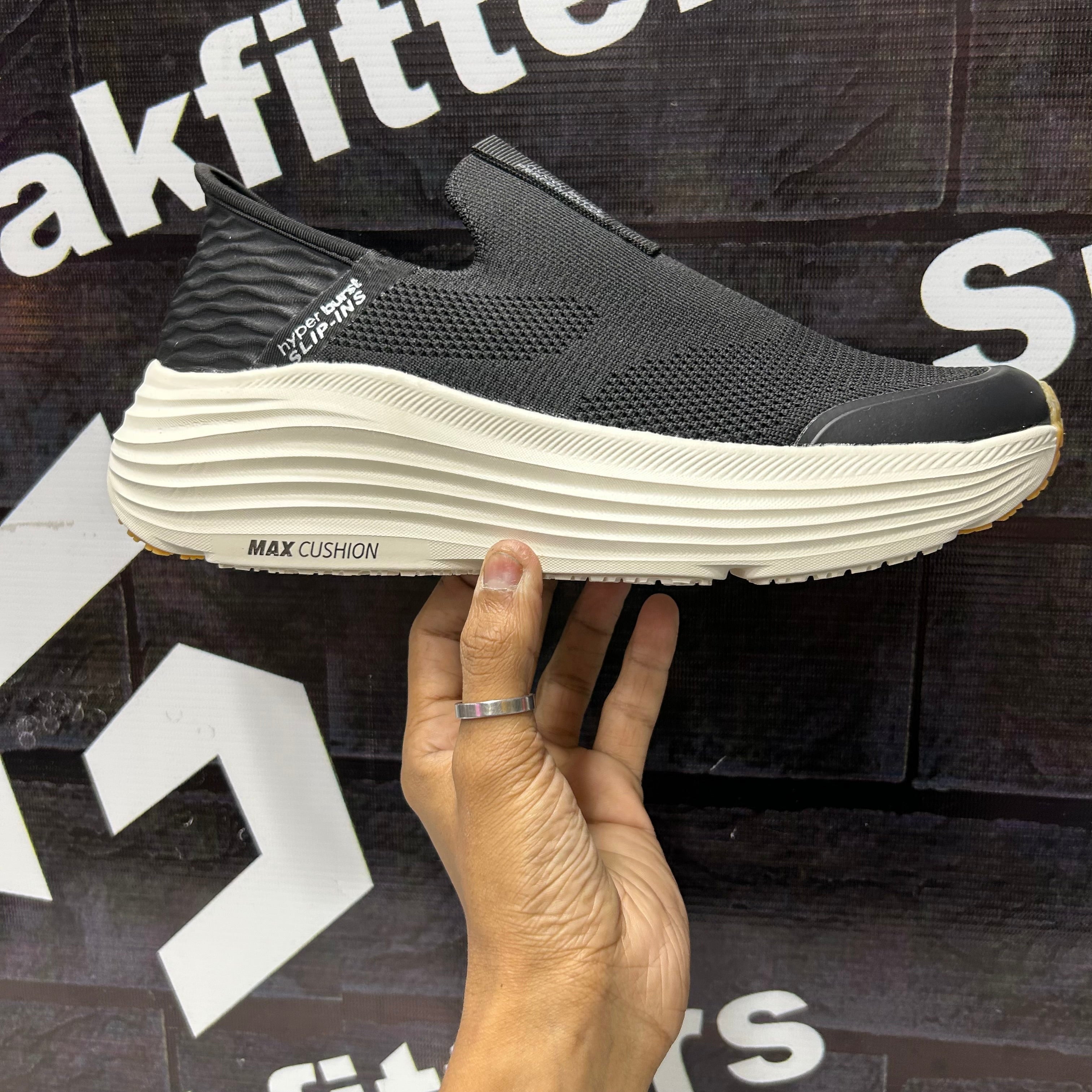 Skechers - HB & MC Slip Ins - Black | Sneakfitters